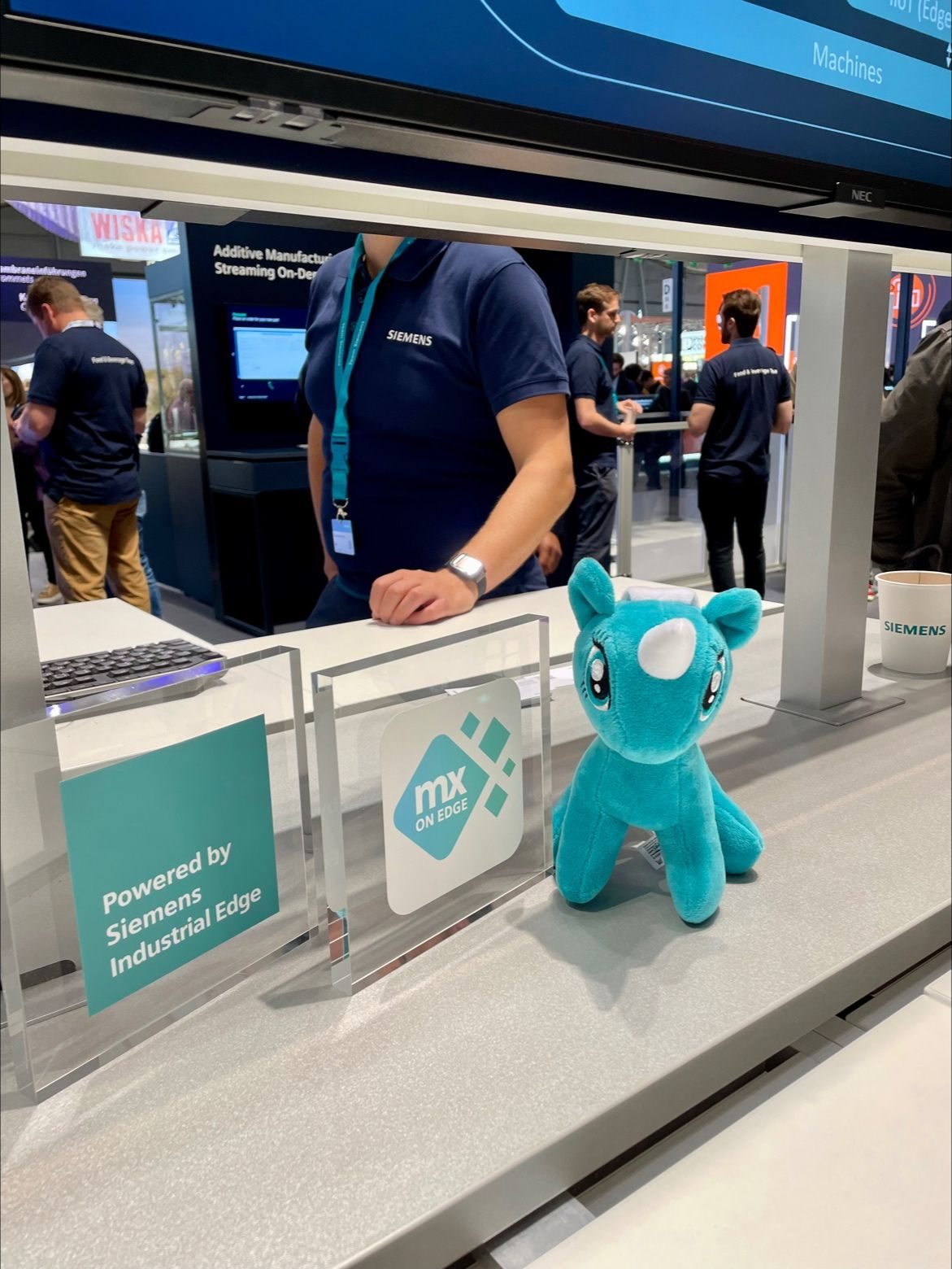 Mendix on Edge and I on Hannover fair by Tina Antonie Braun on Siemens Blog