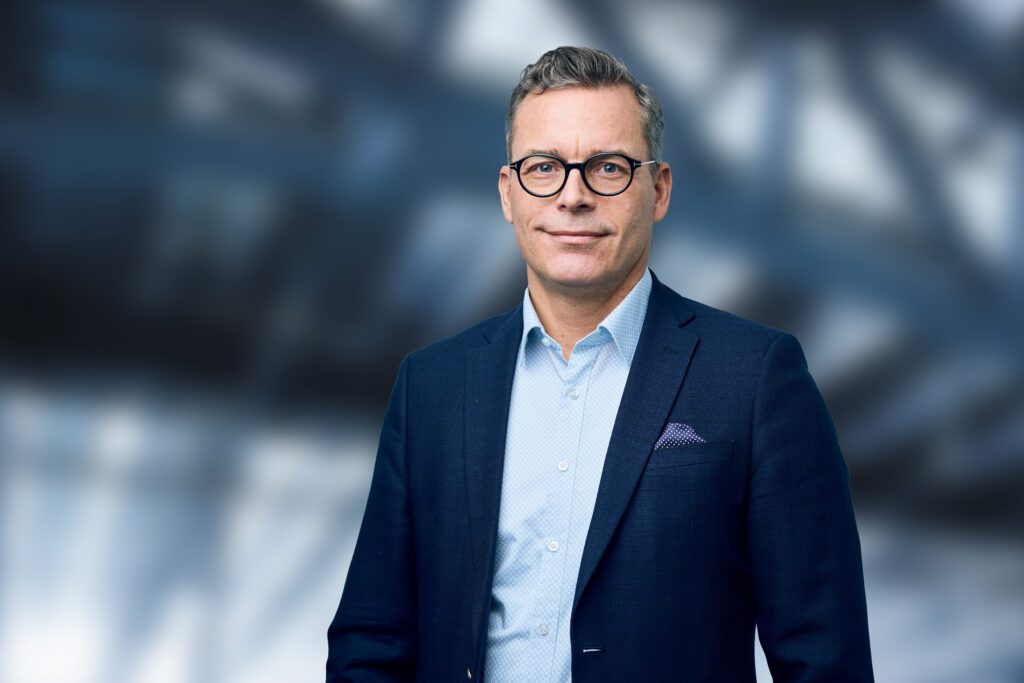 Valmistava teollisuus tekoälyn aikakaudella by Janne Öhman on Siemens Blog